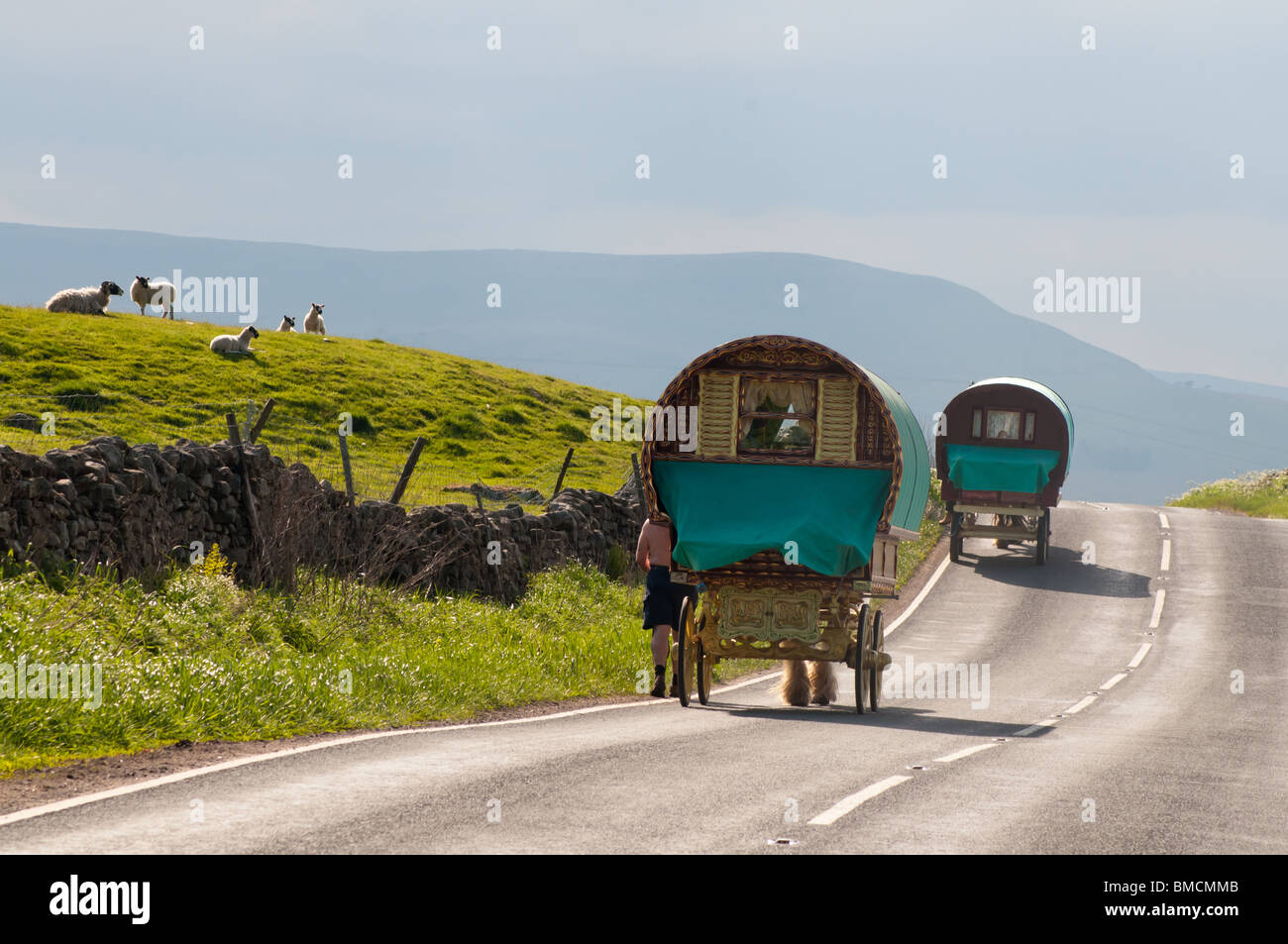 Gypsy wagons hi-res stock photography and images - Alamy