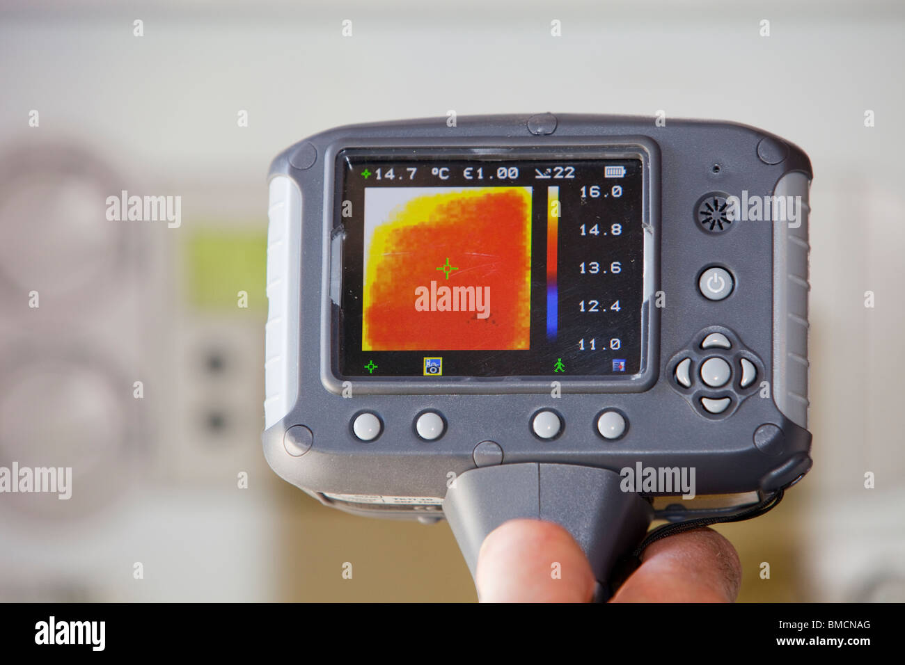 Thermal imaging hi-res stock photography and images - Alamy