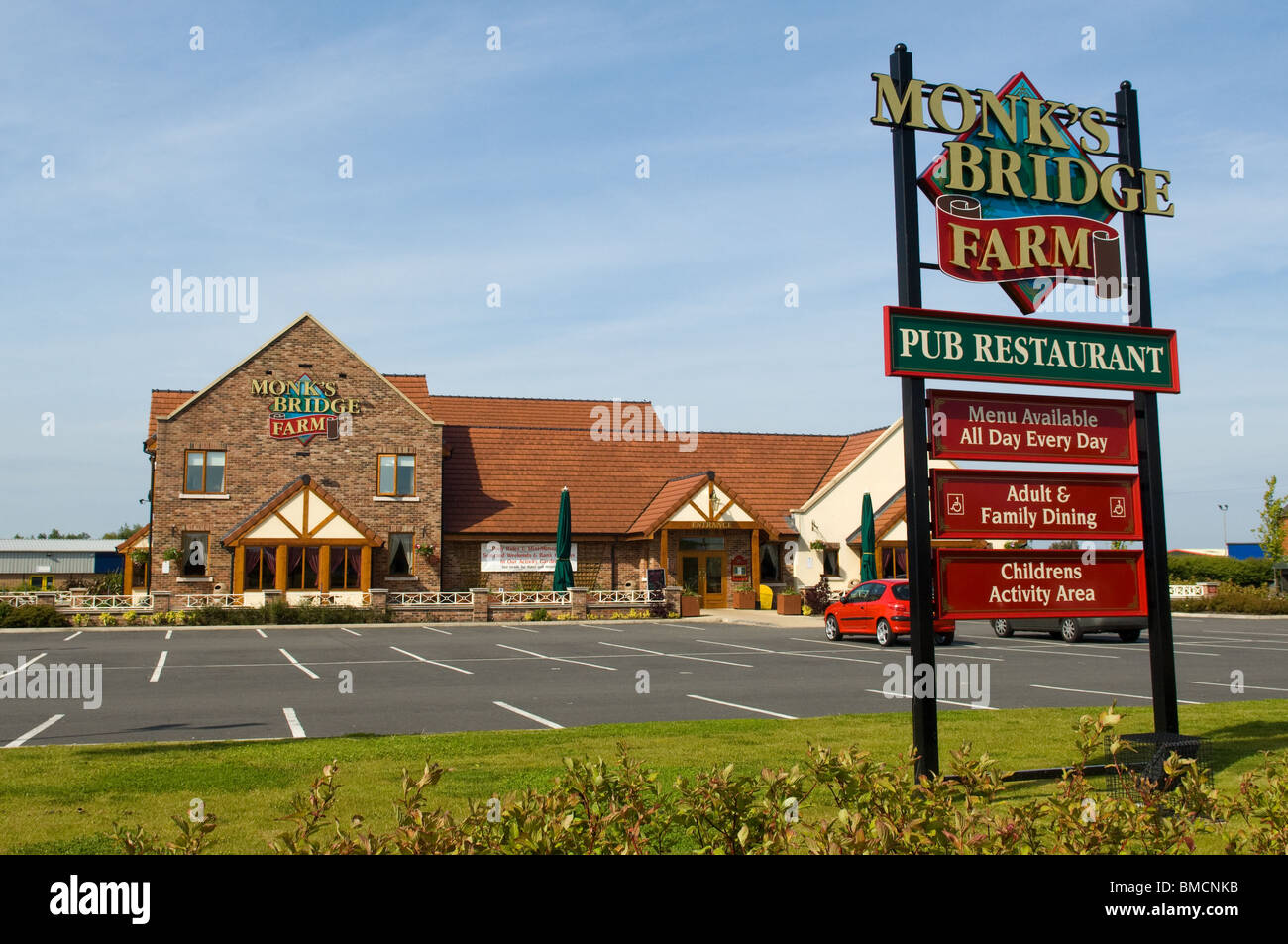 Monks Bridge Farm pub and restaurant, Dinnington, South Yorkshire Stock ...