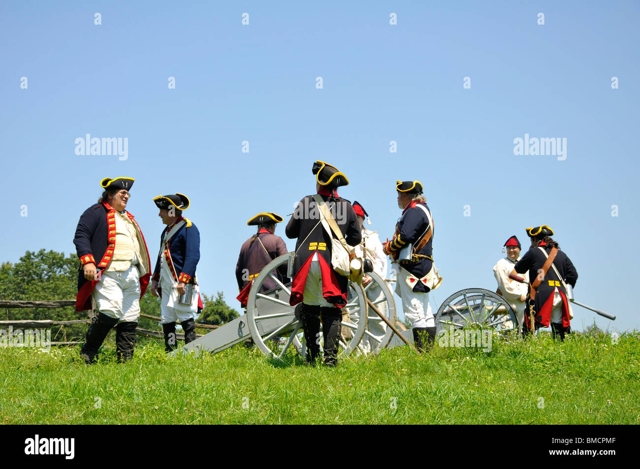 Revolutionary war uniforms hi-res stock photography and images - Alamy