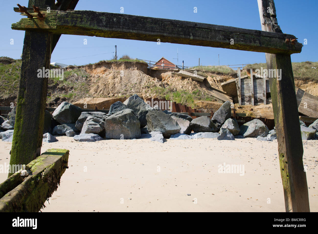 Dangerous cliff decay hi-res stock photography and images - Alamy