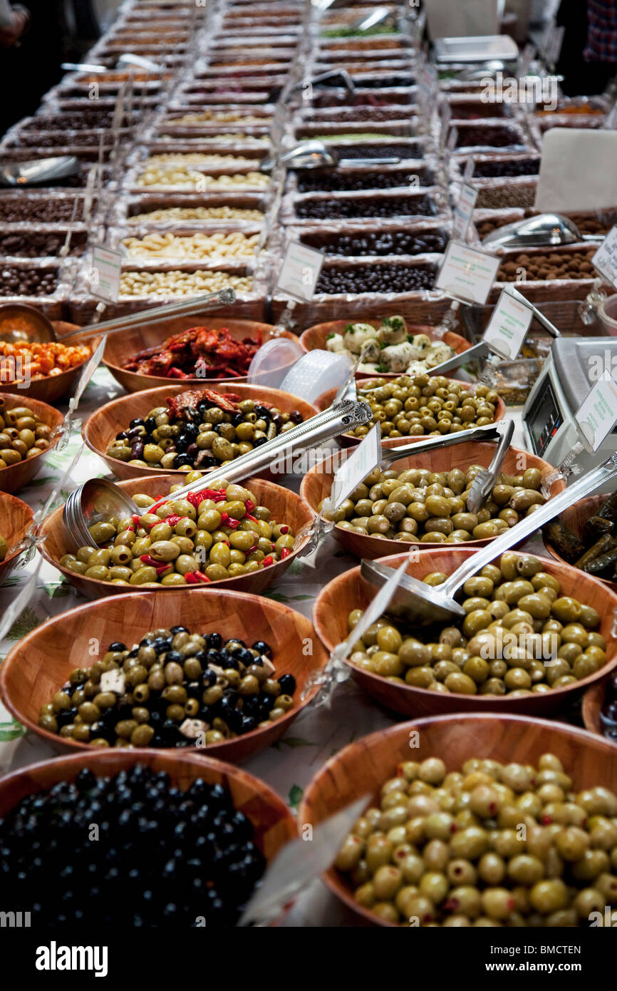 Olives for sale at a market stall Stock Photo - Alamy