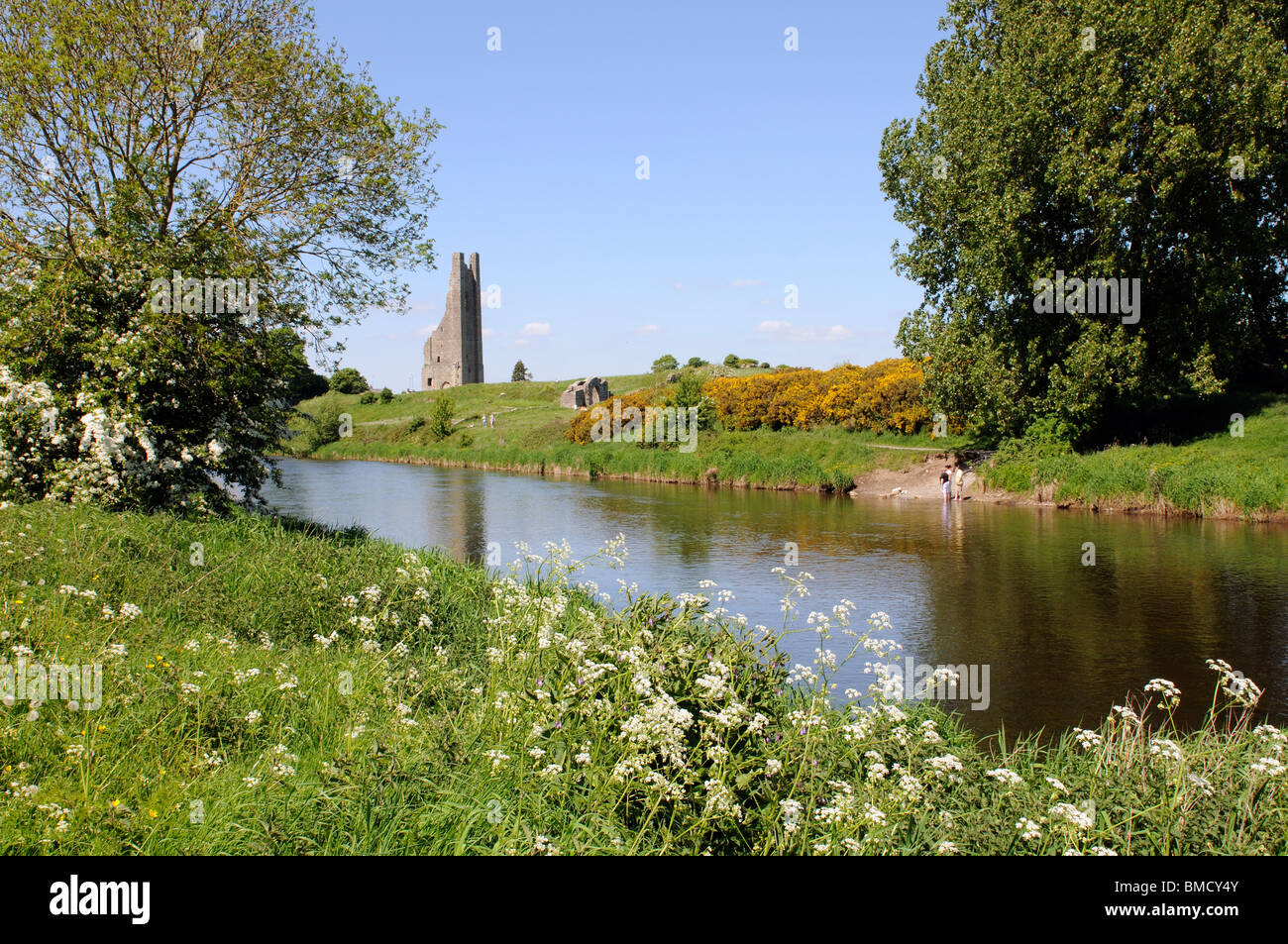 Buildings and rivers hi-res stock photography and images - Alamy