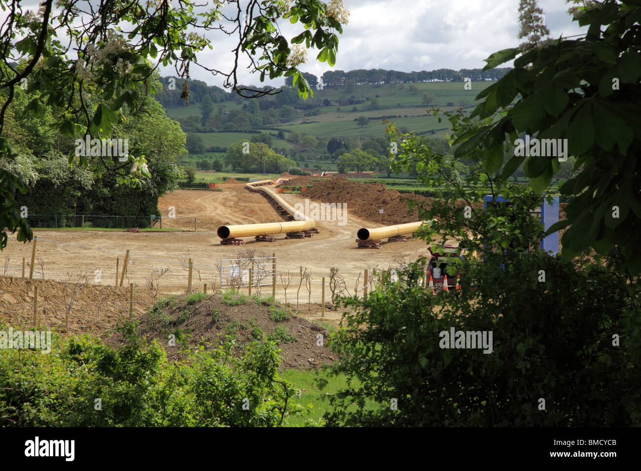 GAS PIPELINE INSTALLATION Stock Photo - Alamy