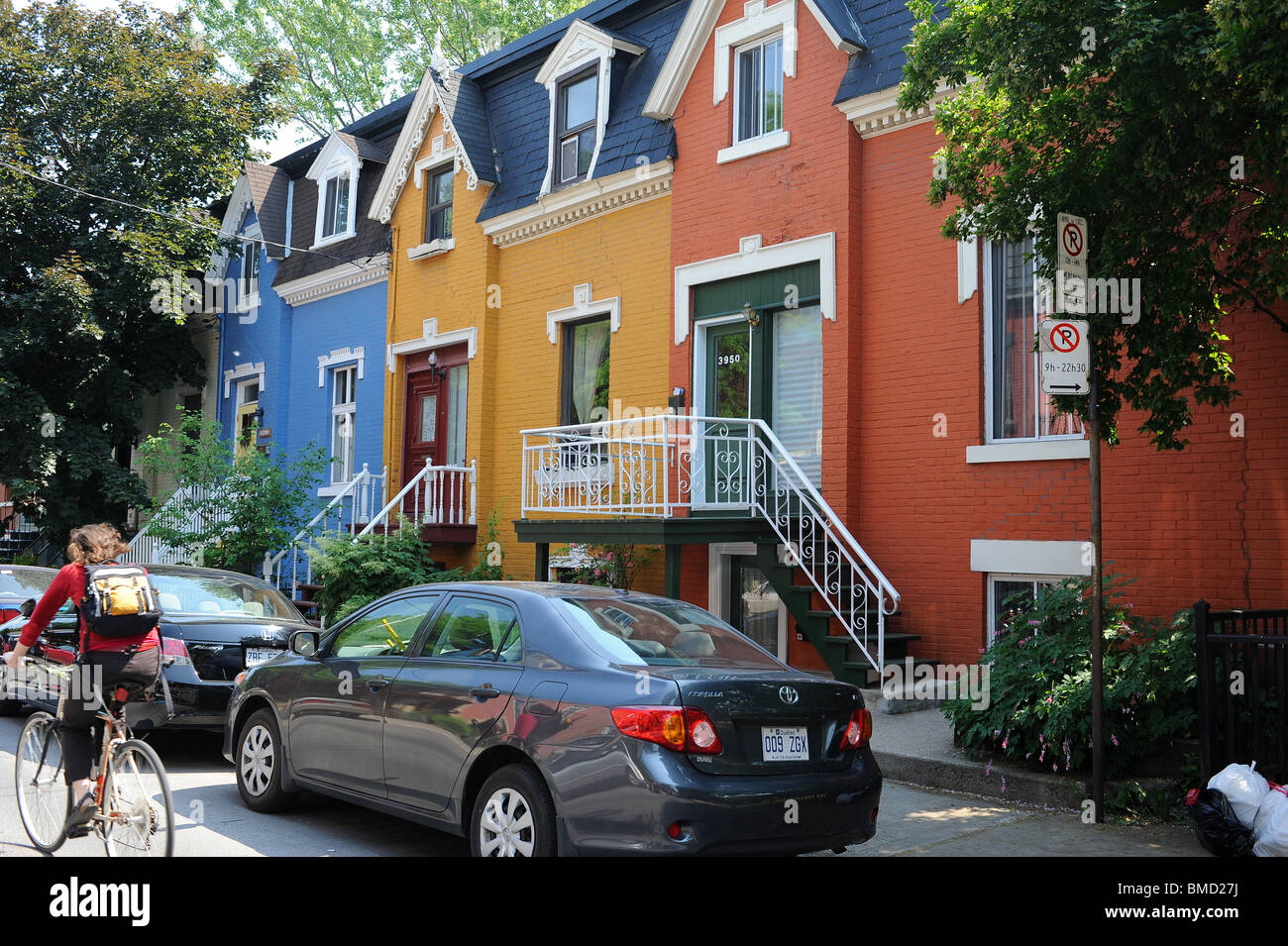 Montreal french quarter hi-res stock photography and images - Alamy