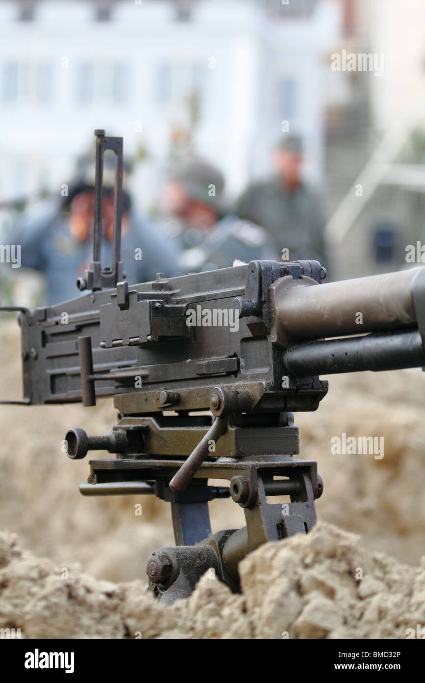 machine gun on the beach Stock Photo - Alamy