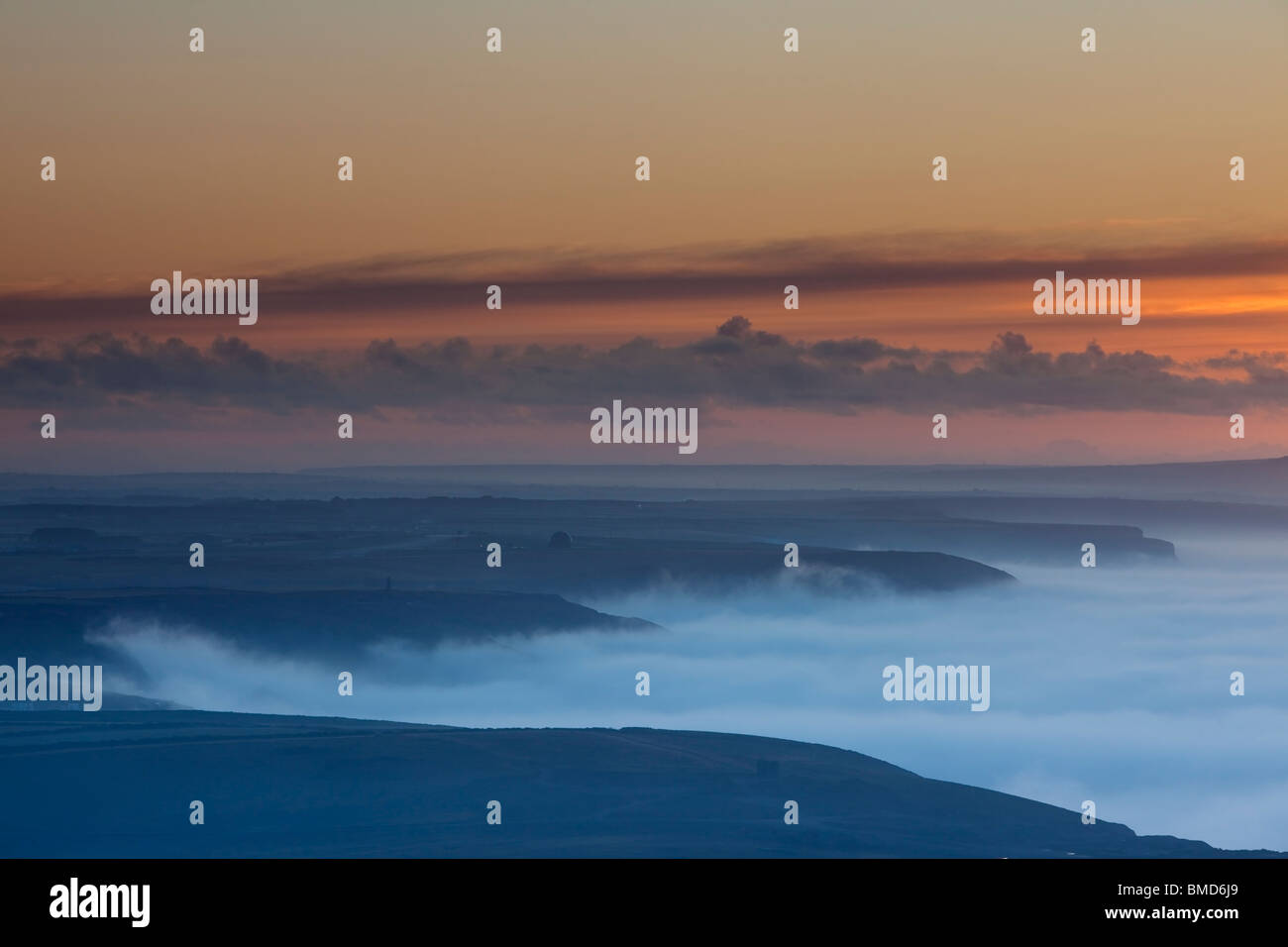 Sea fog on the north Cornwall coast at sunset Stock Photo - Alamy