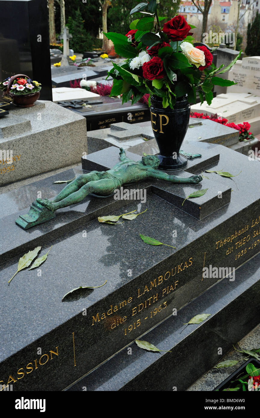 Grave of Edith Piaf, Père-Lachaise Cemetery, Paris, Ile-de-France ...