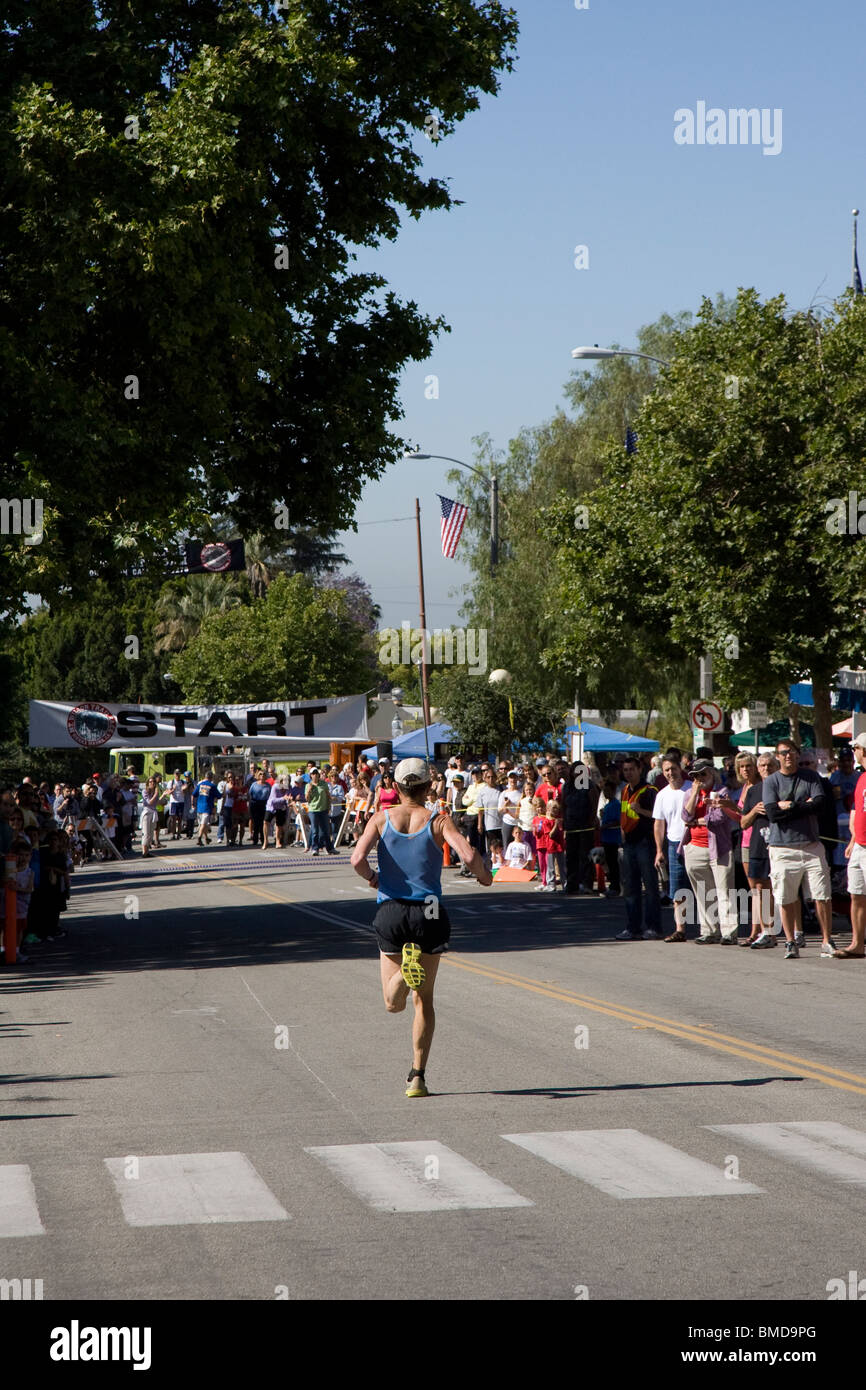 Runner Heading for the Finish Line Stock Photo - Alamy