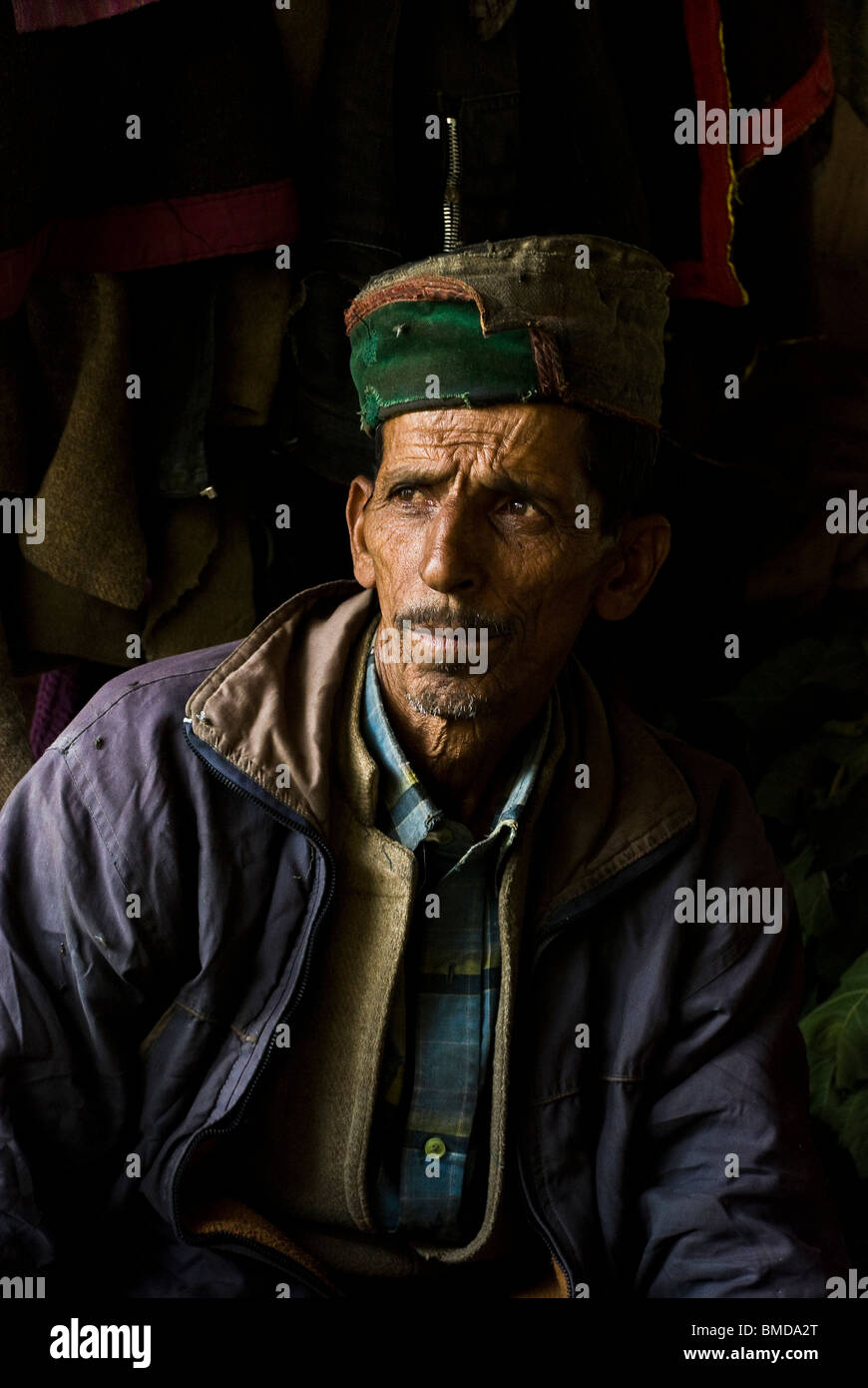 Indian face hi-res stock photography and images - Alamy