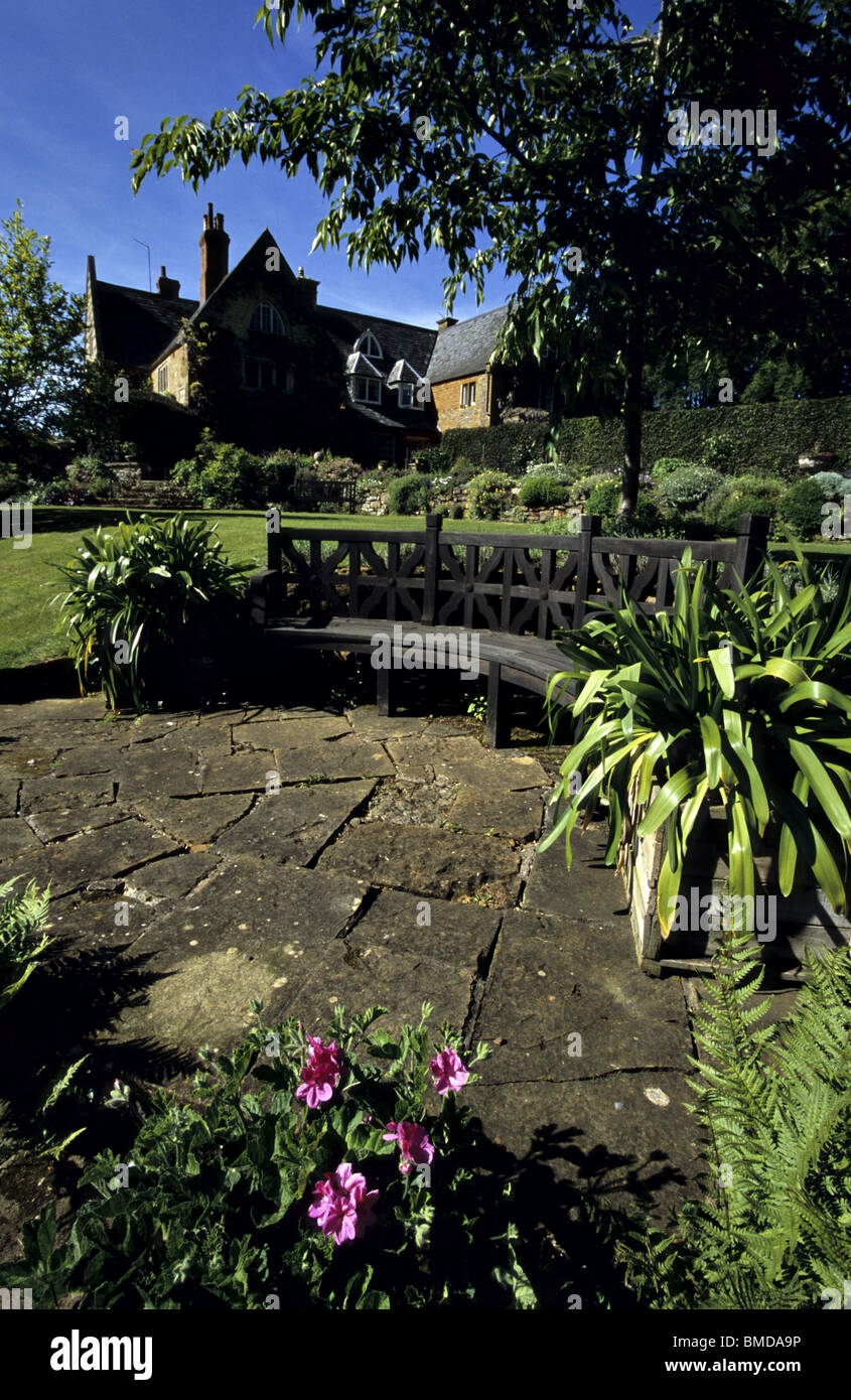 The grounds at Coton Manor garden, Northamptonshire, UK Stock Photo - Alamy