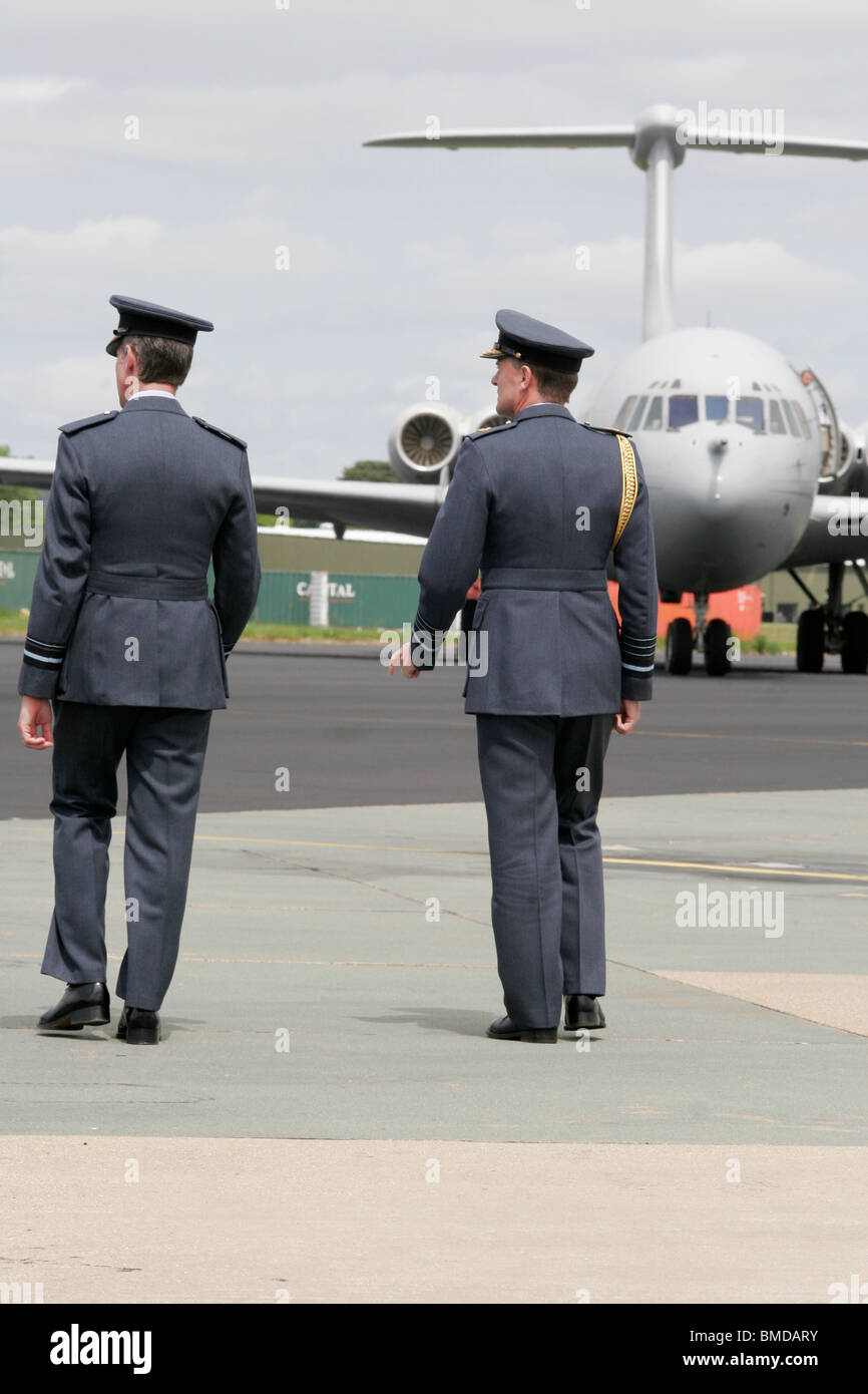 Raf officers uniform hi-res stock photography and images - Alamy
