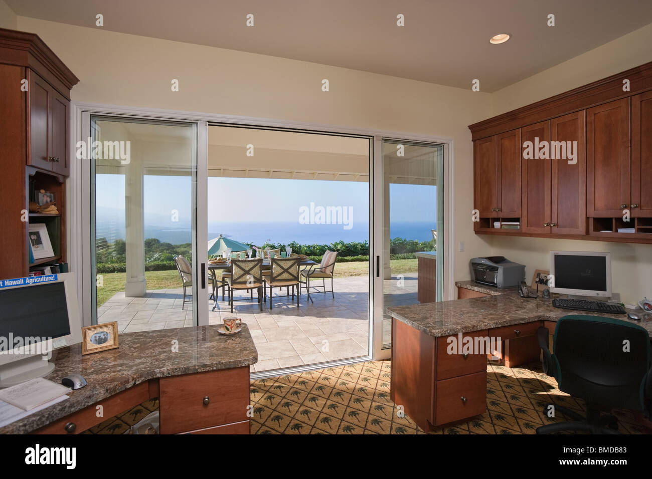Luxury Home Office in Hawaii Stock Photo - Alamy