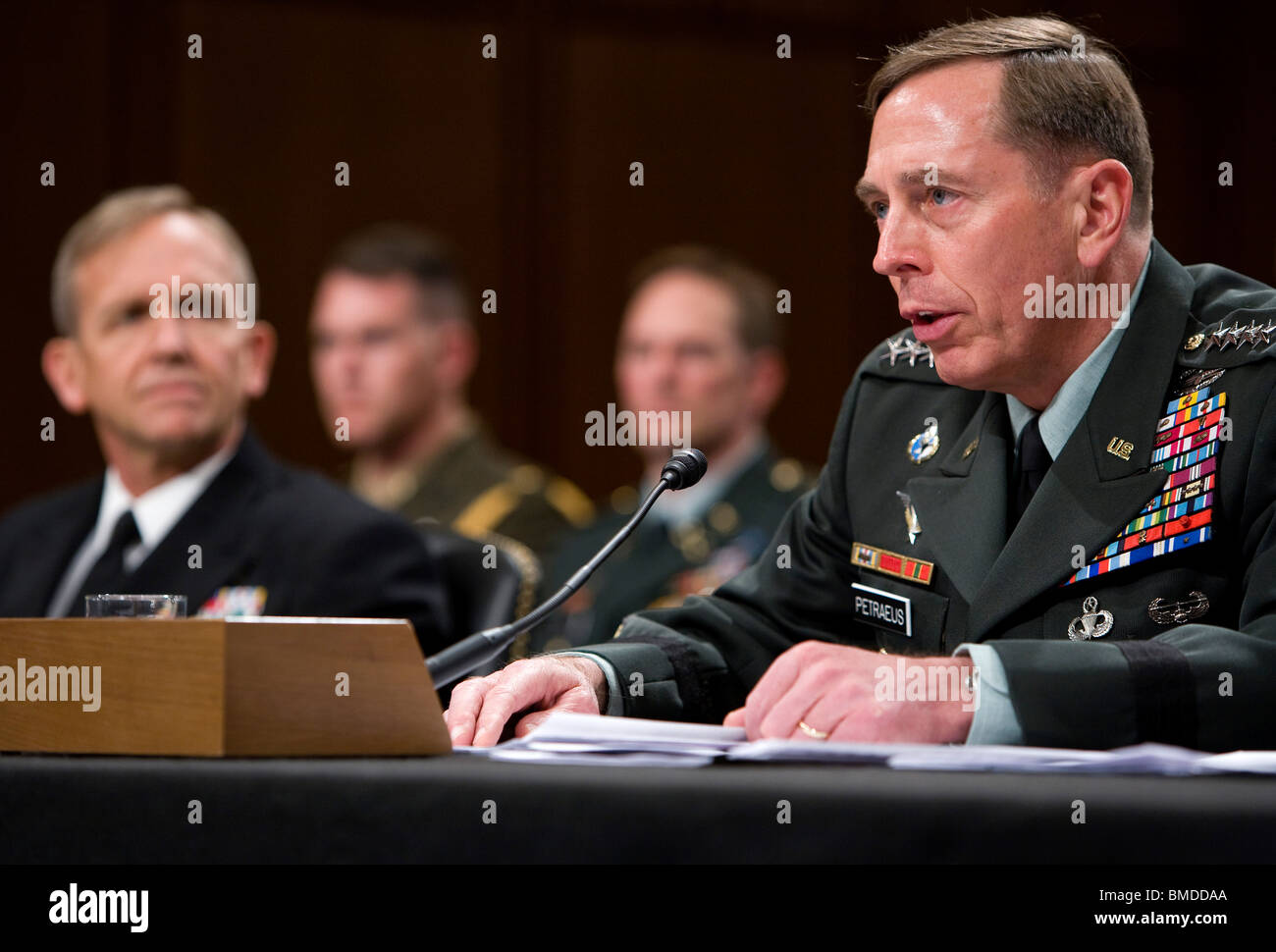 Admiral eric olson general david hi-res stock photography and images ...
