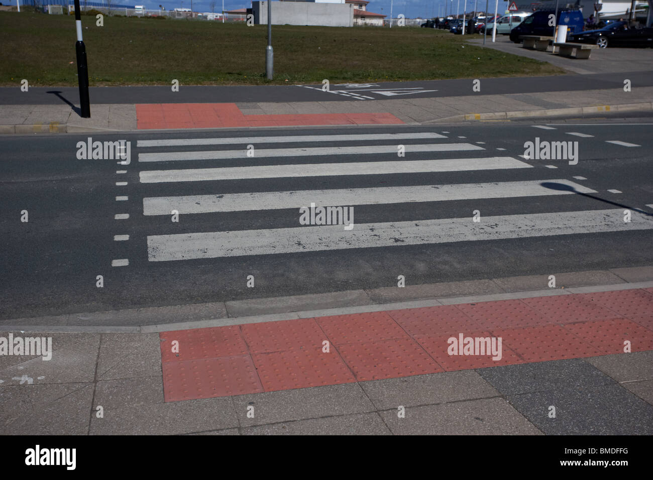 Tactile pedestrian crossing hi-res stock photography and images - Alamy