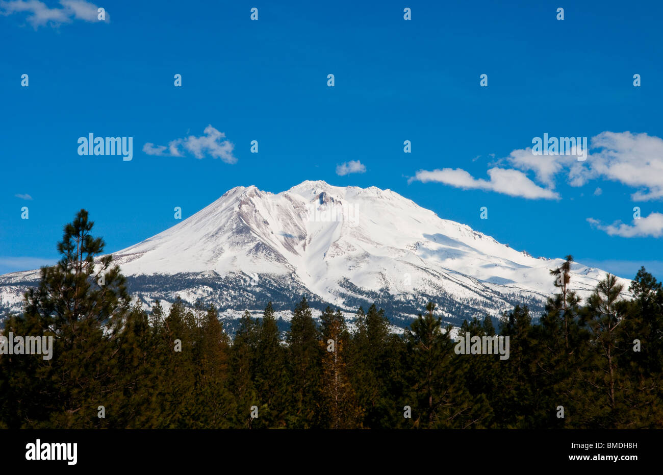 Beautiful Mt Shasta in Weed California in sunshine with snow caps Stock ...