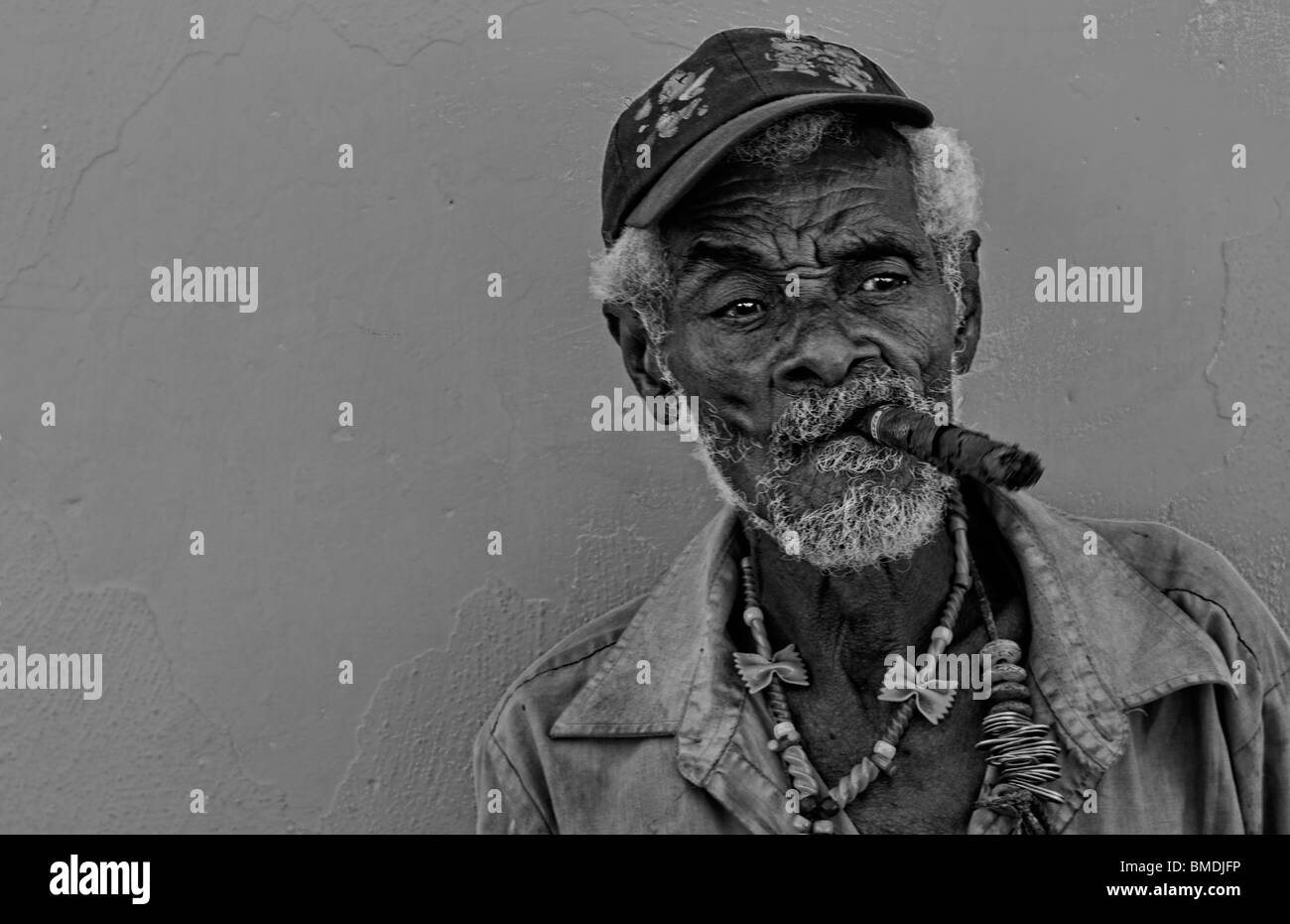 Black man cuba hi-res stock photography and images - Alamy