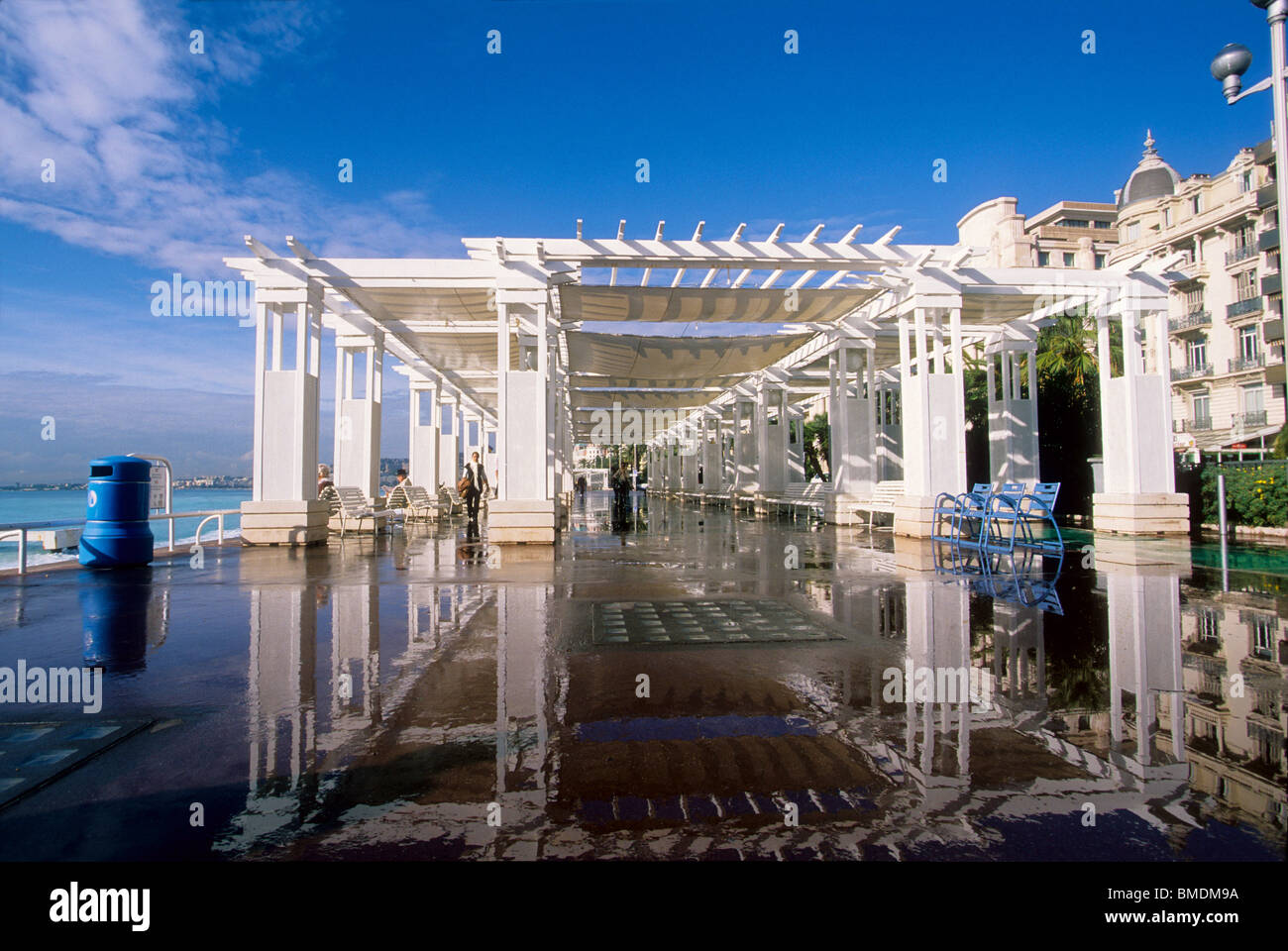 Pergola in promenade des anglais hi-res stock photography and images ...