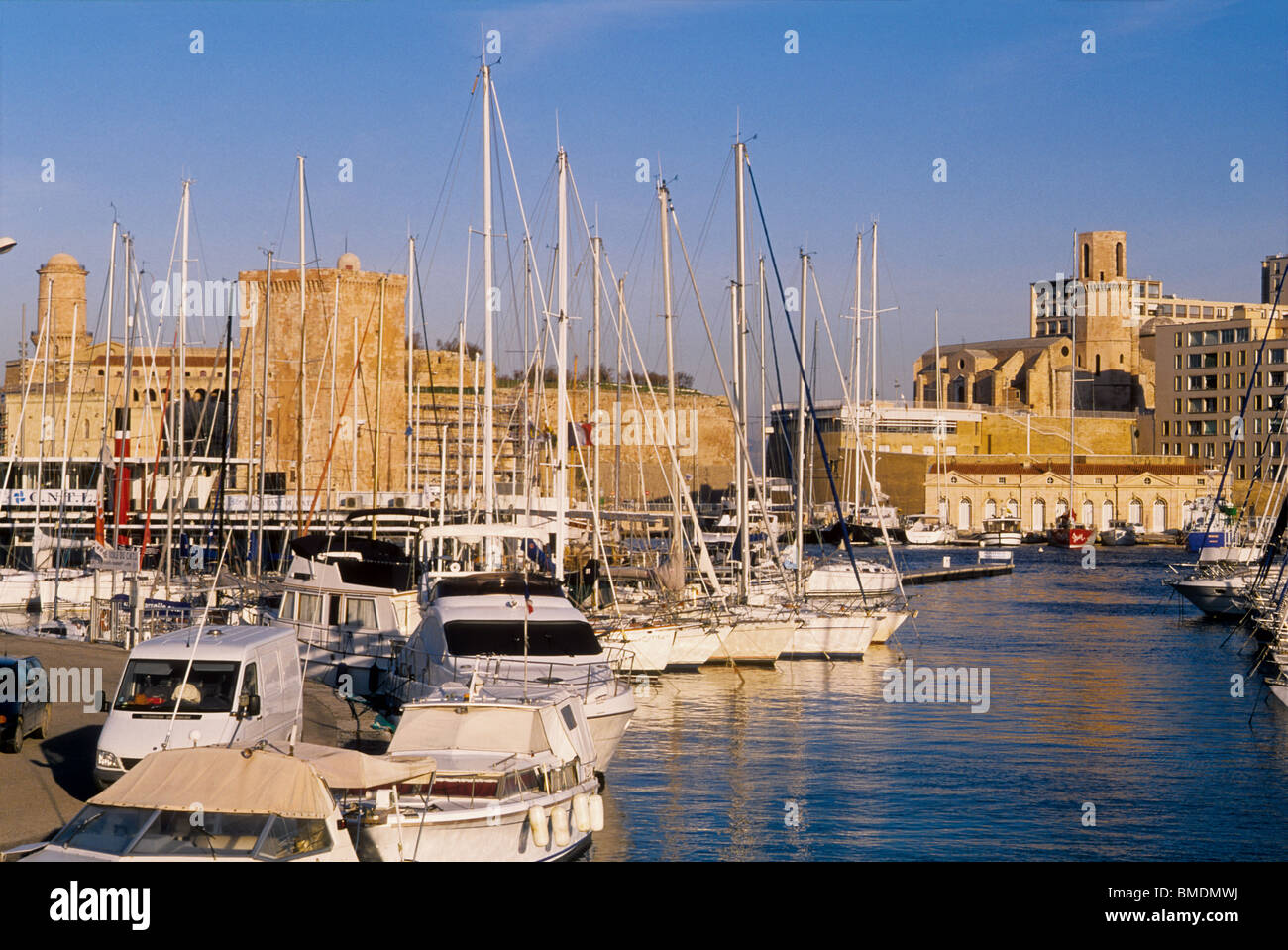 Old marseille architecture hi-res stock photography and images - Alamy