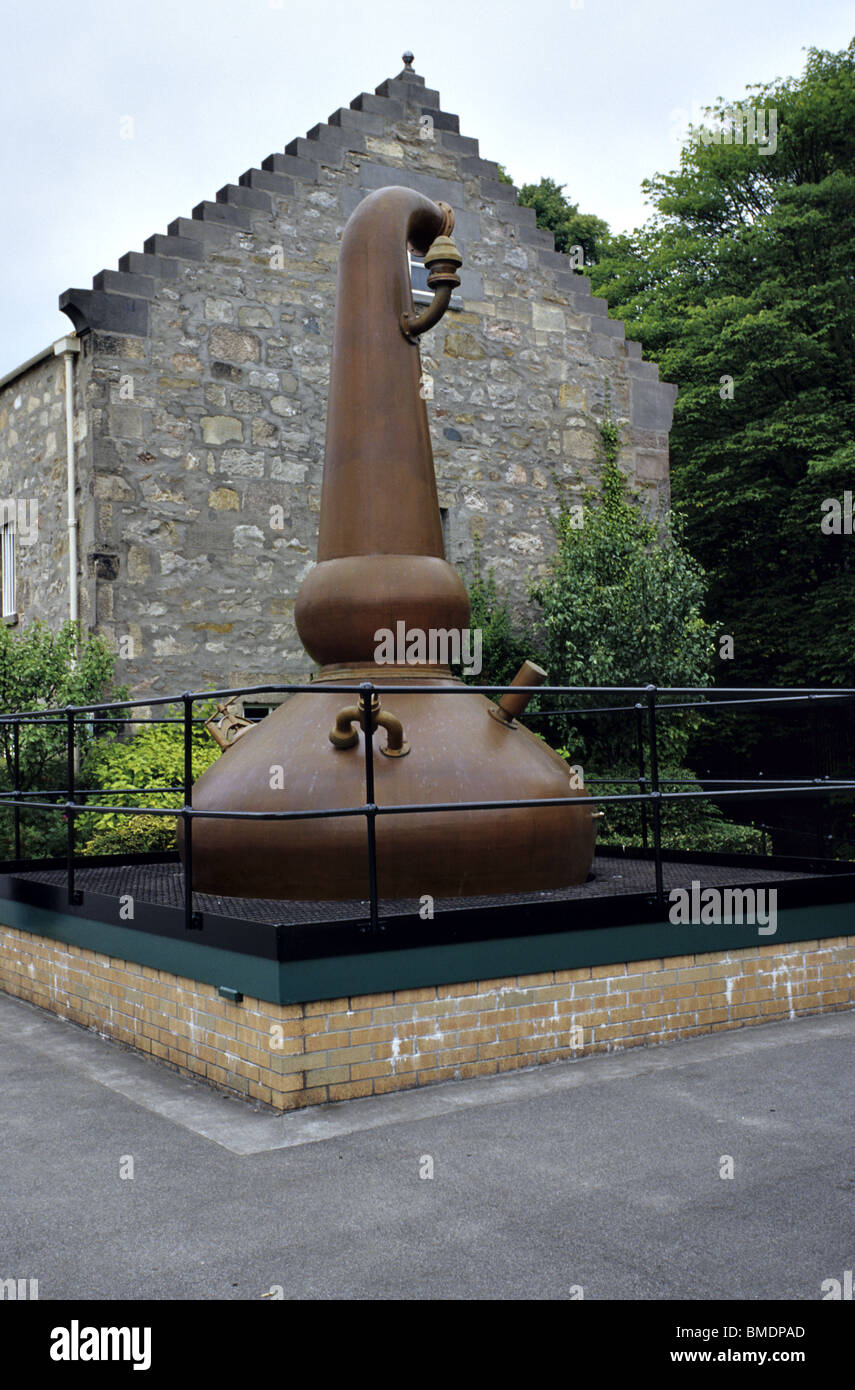 Scottish distillery countryside hi-res stock photography and images - Alamy
