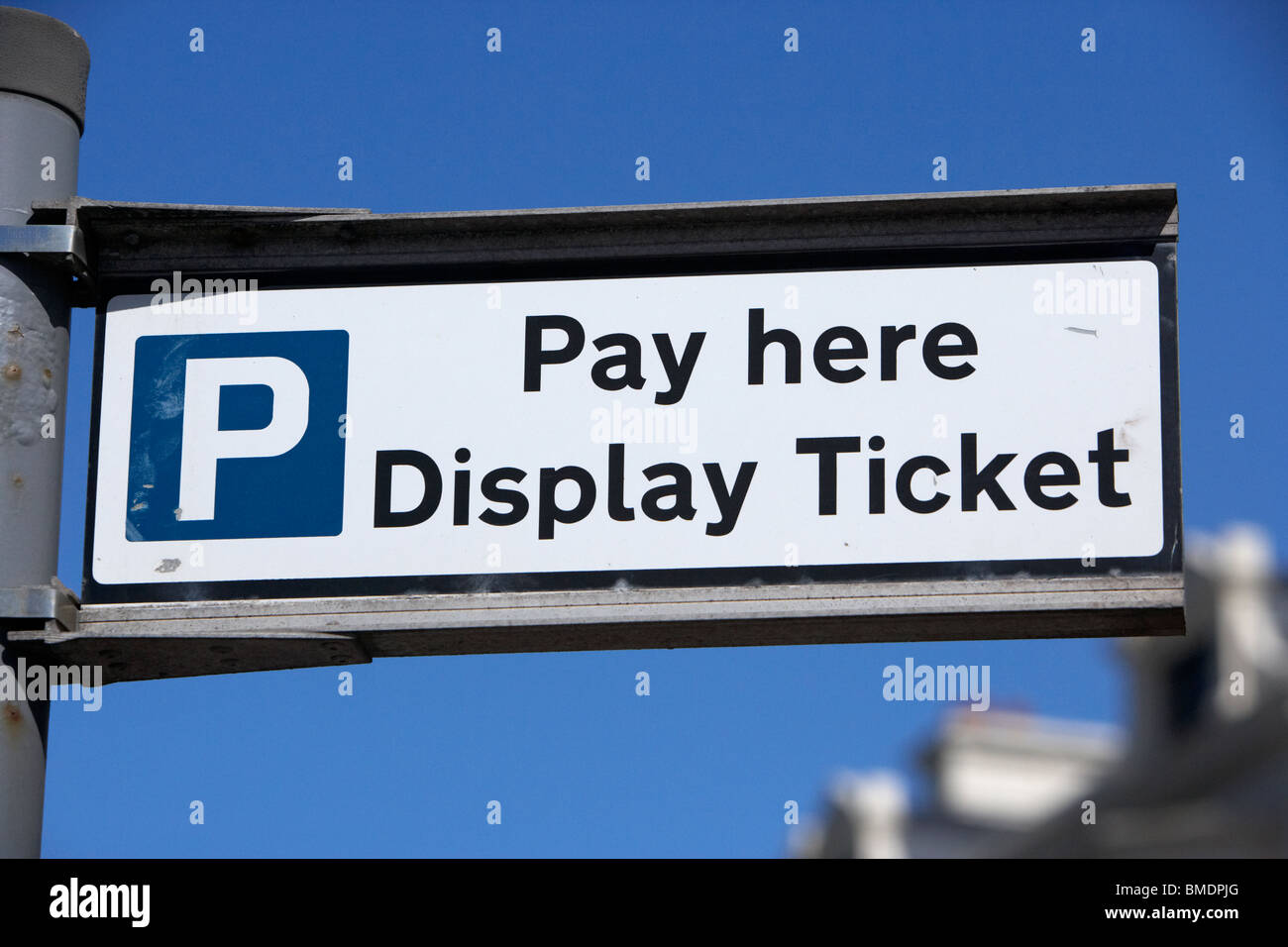 Pay and display sign hi-res stock photography and images - Alamy