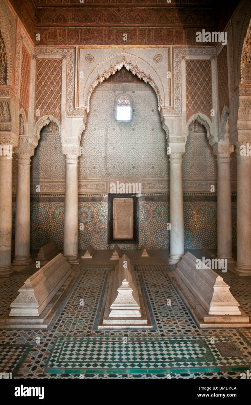 Tombs inside hi-res stock photography and images - Alamy