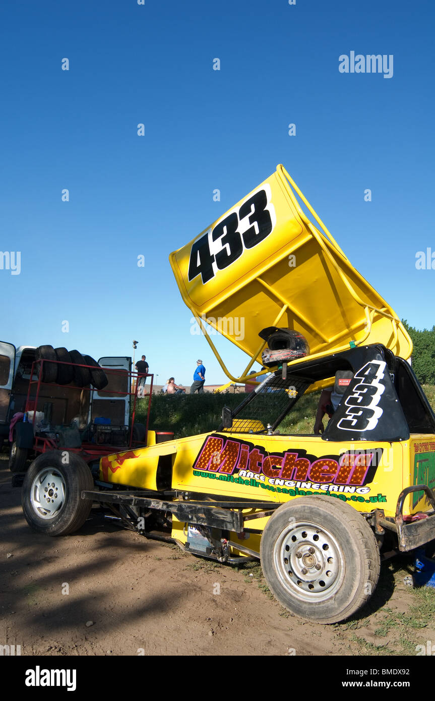 formula 2 stock car featuring a large wing to put downforce on the ...