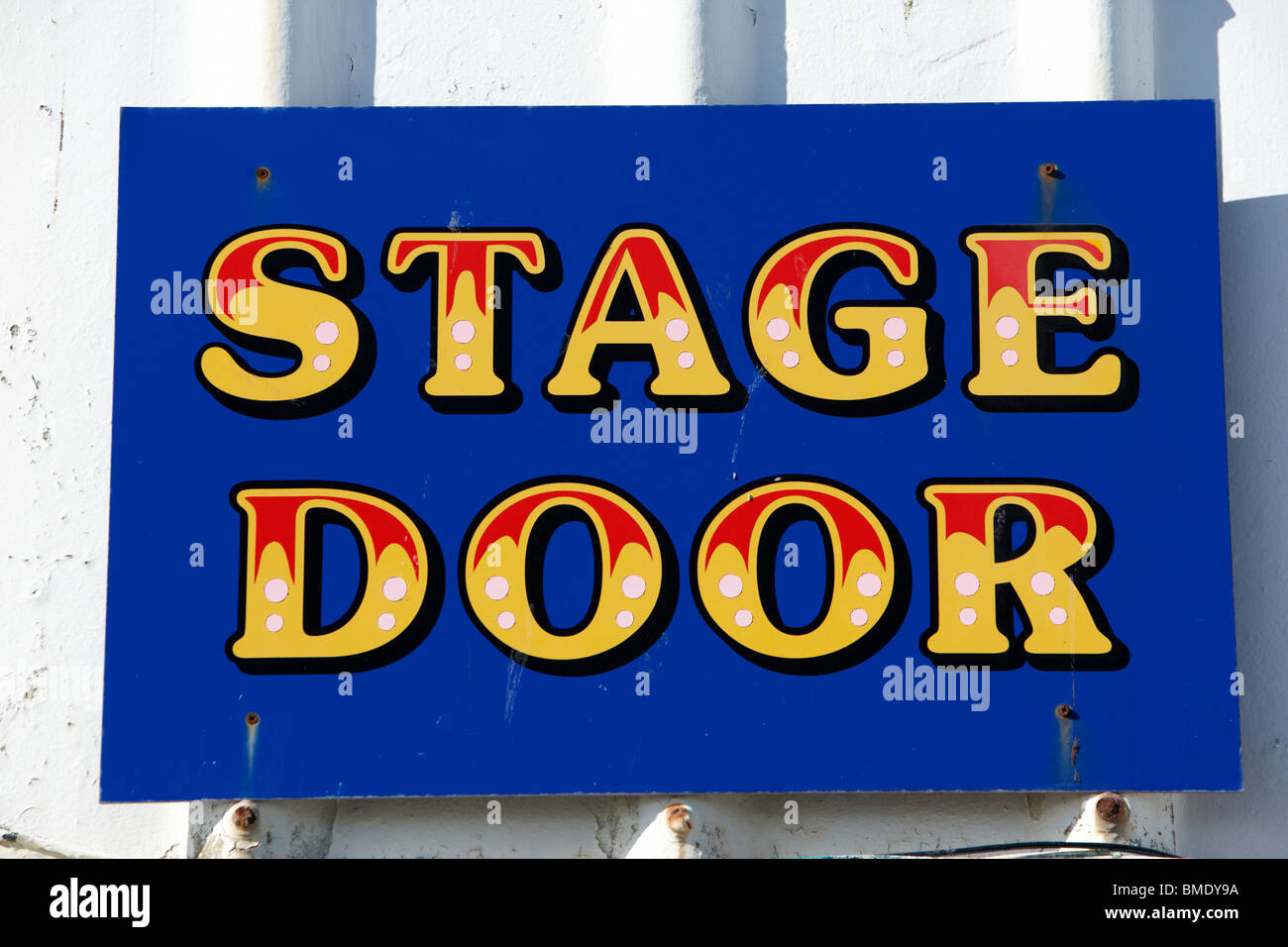 Stage door sign hi-res stock photography and images - Alamy
