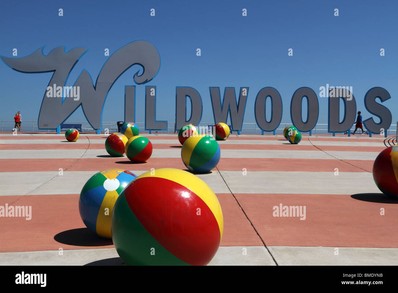 Wildwoods Welcome Sign on the Boardwalk. Wildwood, NJ, USA Stock Photo ...