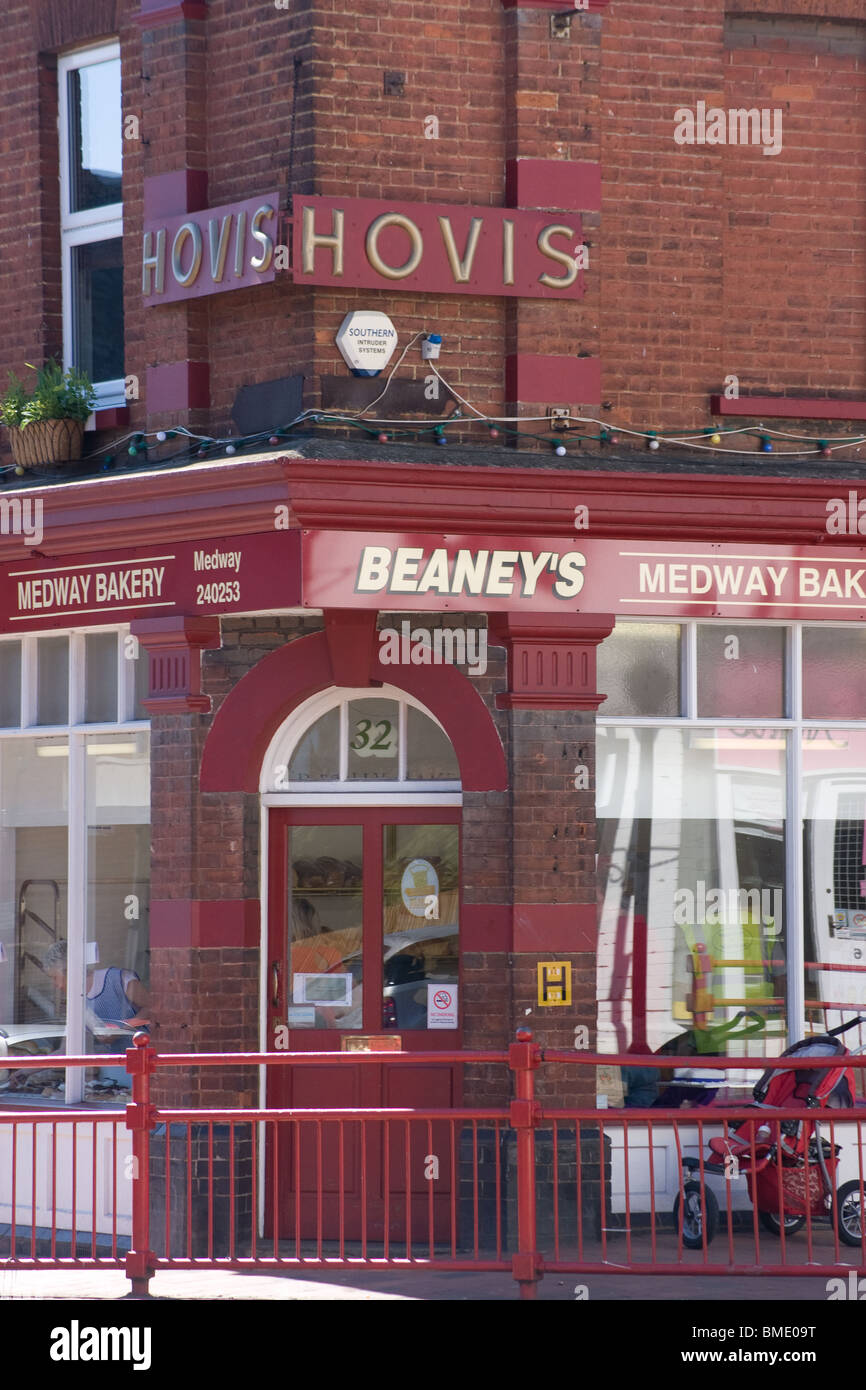 Halling kent hi-res stock photography and images - Alamy