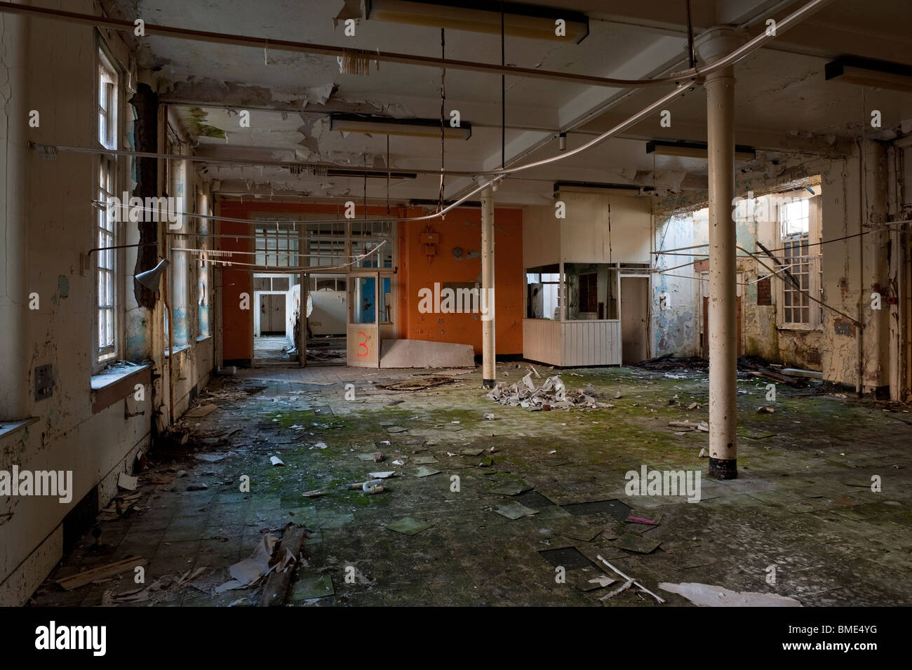 Psychiatric wards hi-res stock photography and images - Alamy