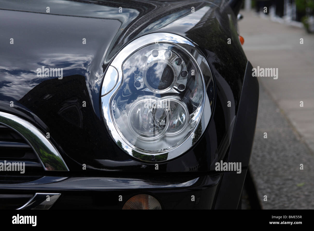 Headlight lens hi-res stock photography and images - Alamy