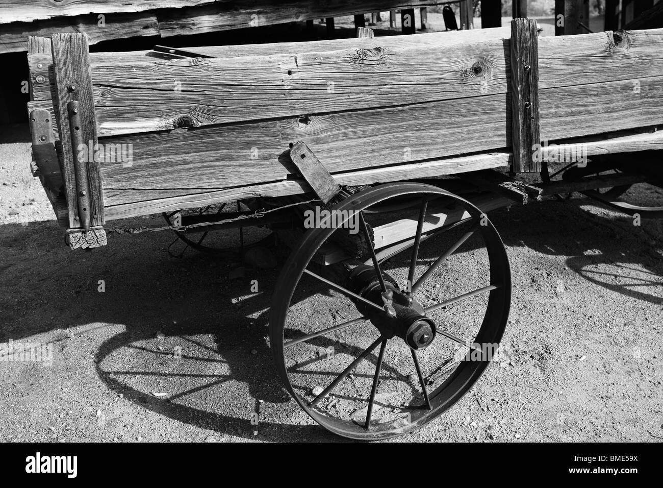 Old wooden wagon Stock Photo - Alamy