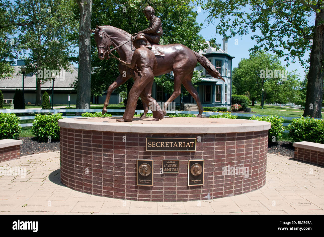 Race Horse Secretariat Grave