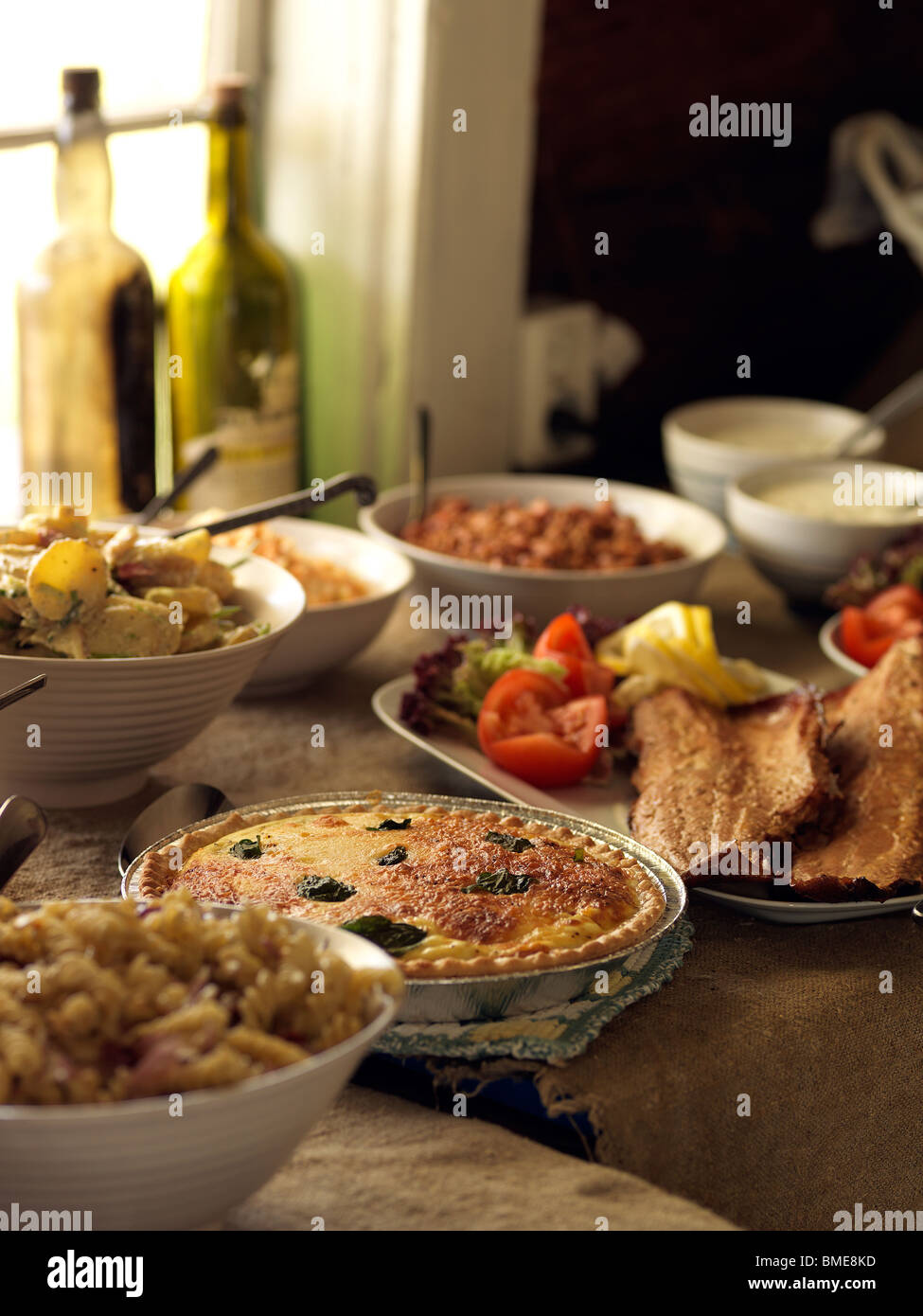 Buffet table hi-res stock photography and images - Alamy