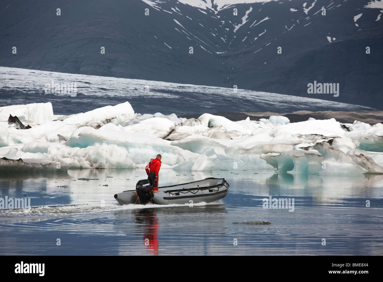 Man dinghy back view hi-res stock photography and images - Alamy
