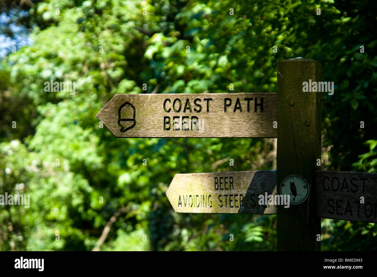 English coast path sign hi-res stock photography and images - Alamy