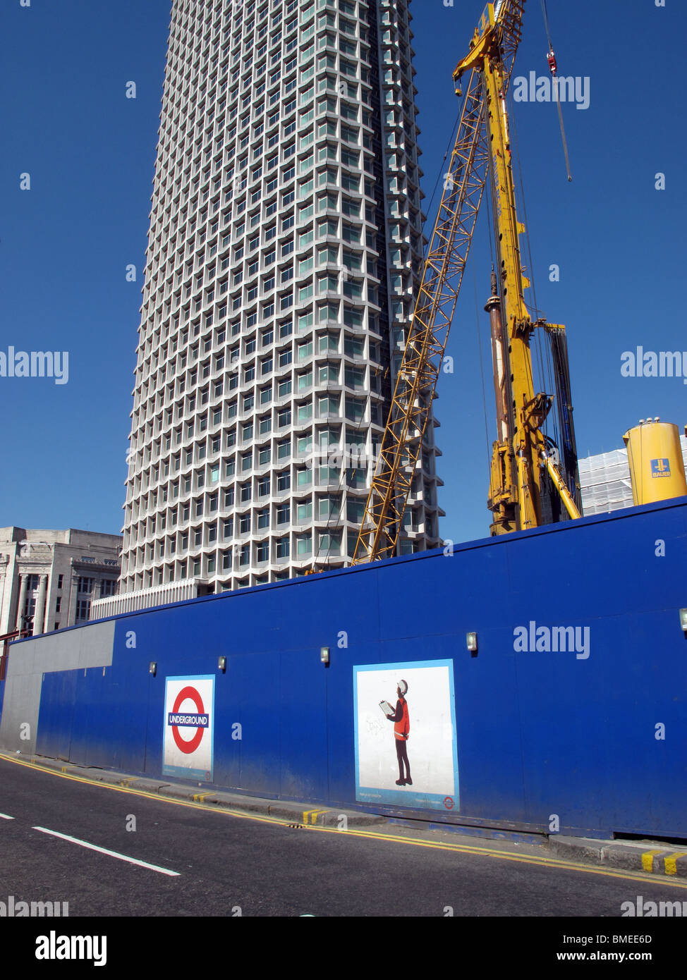 Crossrail building London Tottenham Court Road Stock Photo - Alamy