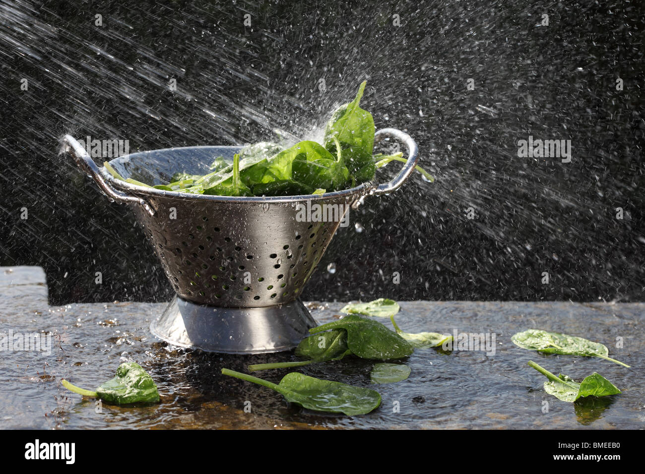 broccoli wash water splash Stock Photo - Alamy