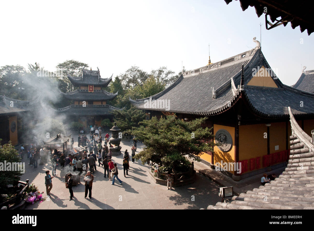 Longhua Temple, Shanghai, China Stock Photo - Alamy