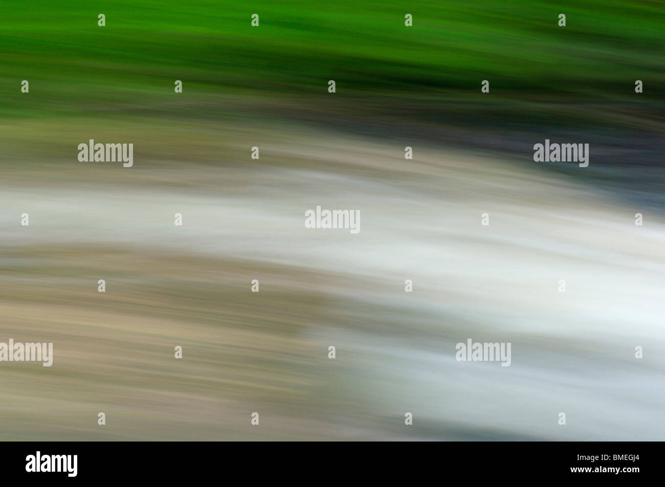 Motion blurred water hi-res stock photography and images - Alamy