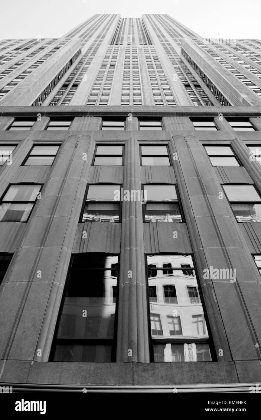 Landmark tall structure building Black and White Stock Photos & Images ...