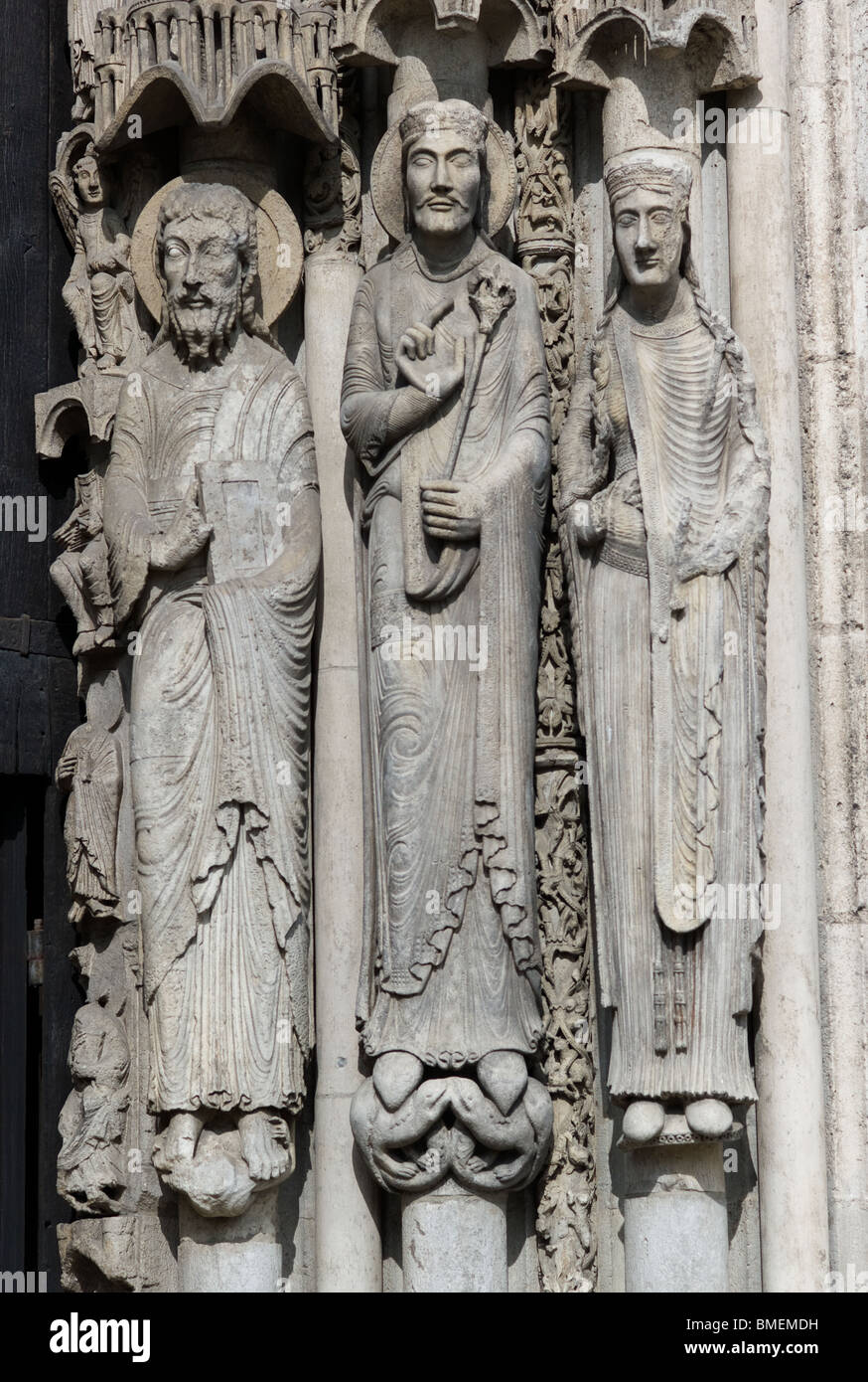 SCULPTURES CHARTRES CATHEDRAL CHARTRES, FRANCE Stock Photo - Alamy