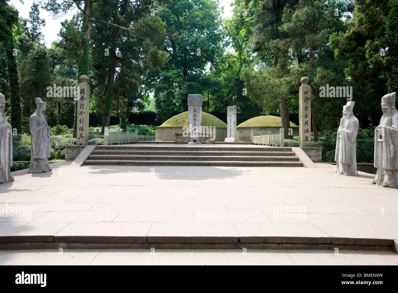 Yue Fei's tomb, Yuewang Temple, Hangzhou City, Zhejiang Province, China ...