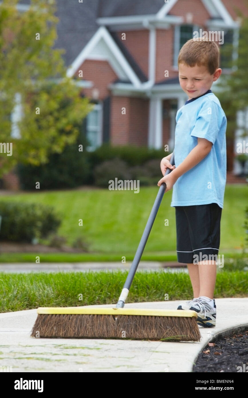 Yard brooms hi-res stock photography and images - Alamy