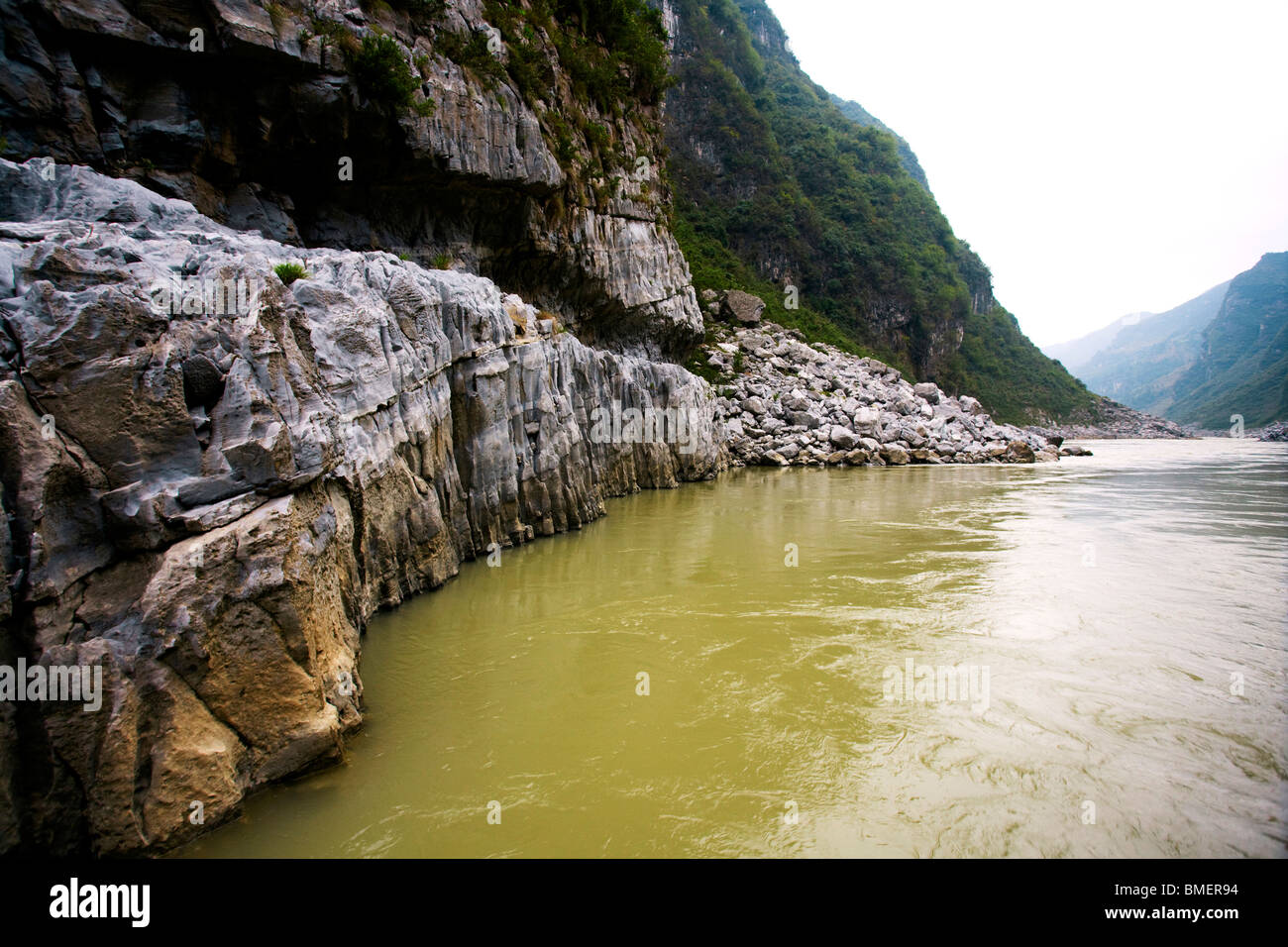 Narrow path for ancient boat tracker, Wujiang Gorge, Chongqing, China ...