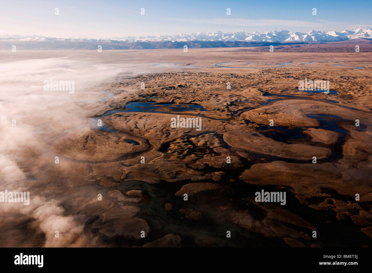 Aerial view of Swan Lake, Bayanbulak Grasslands, Bayingolin Mongol ...
