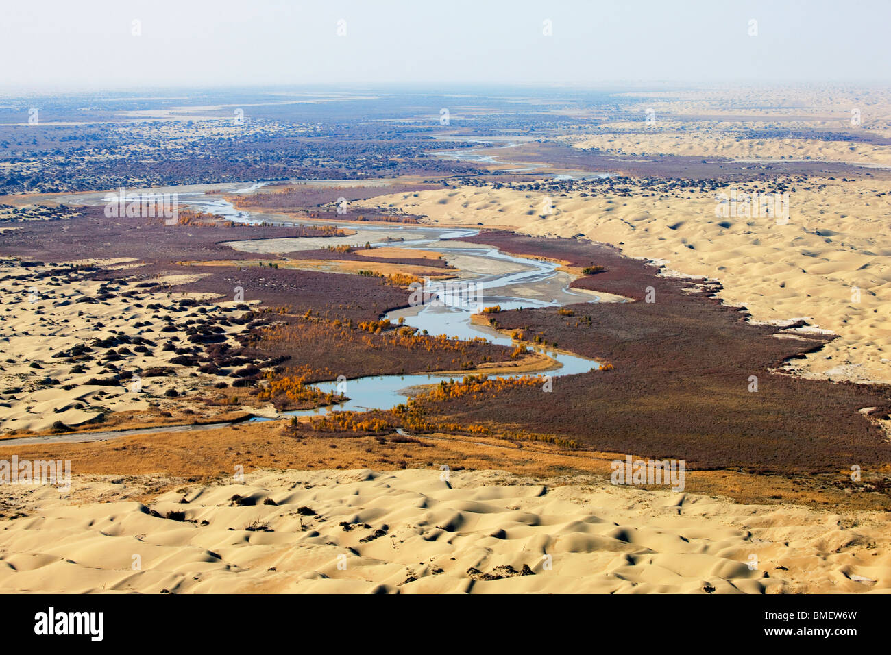 Magnificent view of Taklamakan Desert, Ruoqiang County, Bayingolin ...