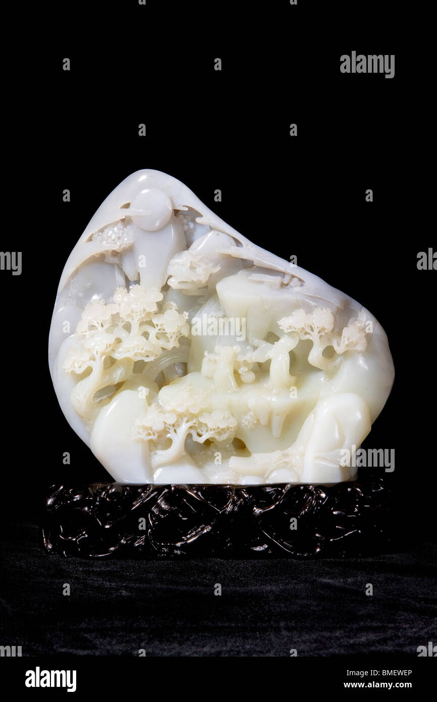 White nephrite jade hi-res stock photography and images - Alamy