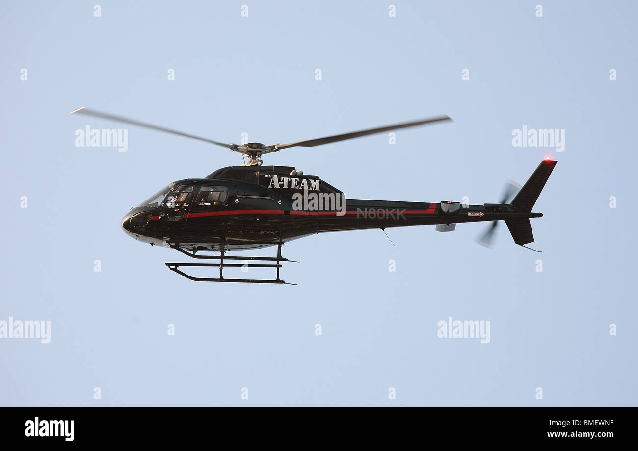 Helicopter team hi-res stock photography and images - Alamy